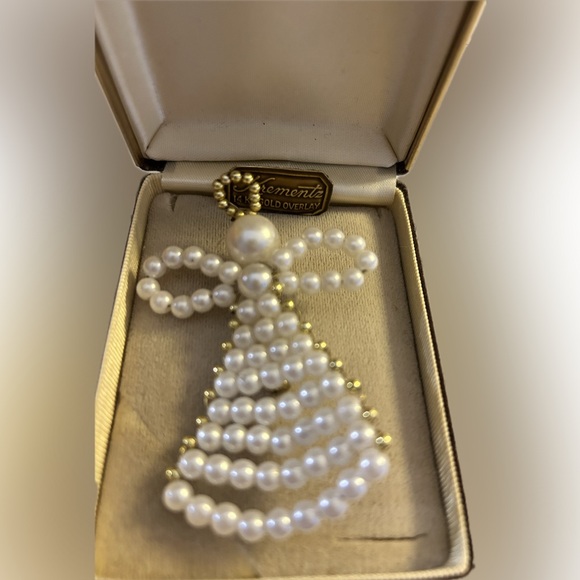 Krementz | Jewelry | Vintage Krementz Angel 4k Gold Overlay Pearl Angel ...